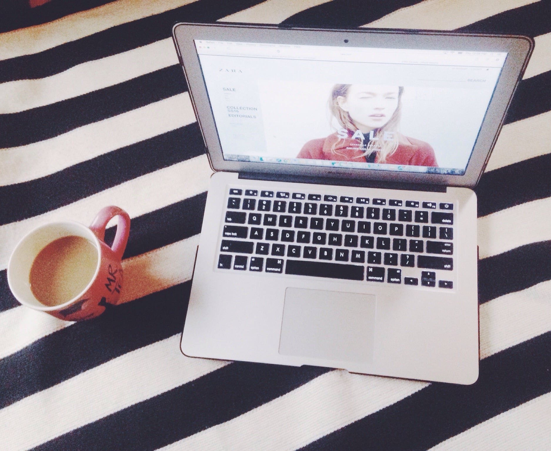 New Year, New Goals - Happy 2016 - livelovesara